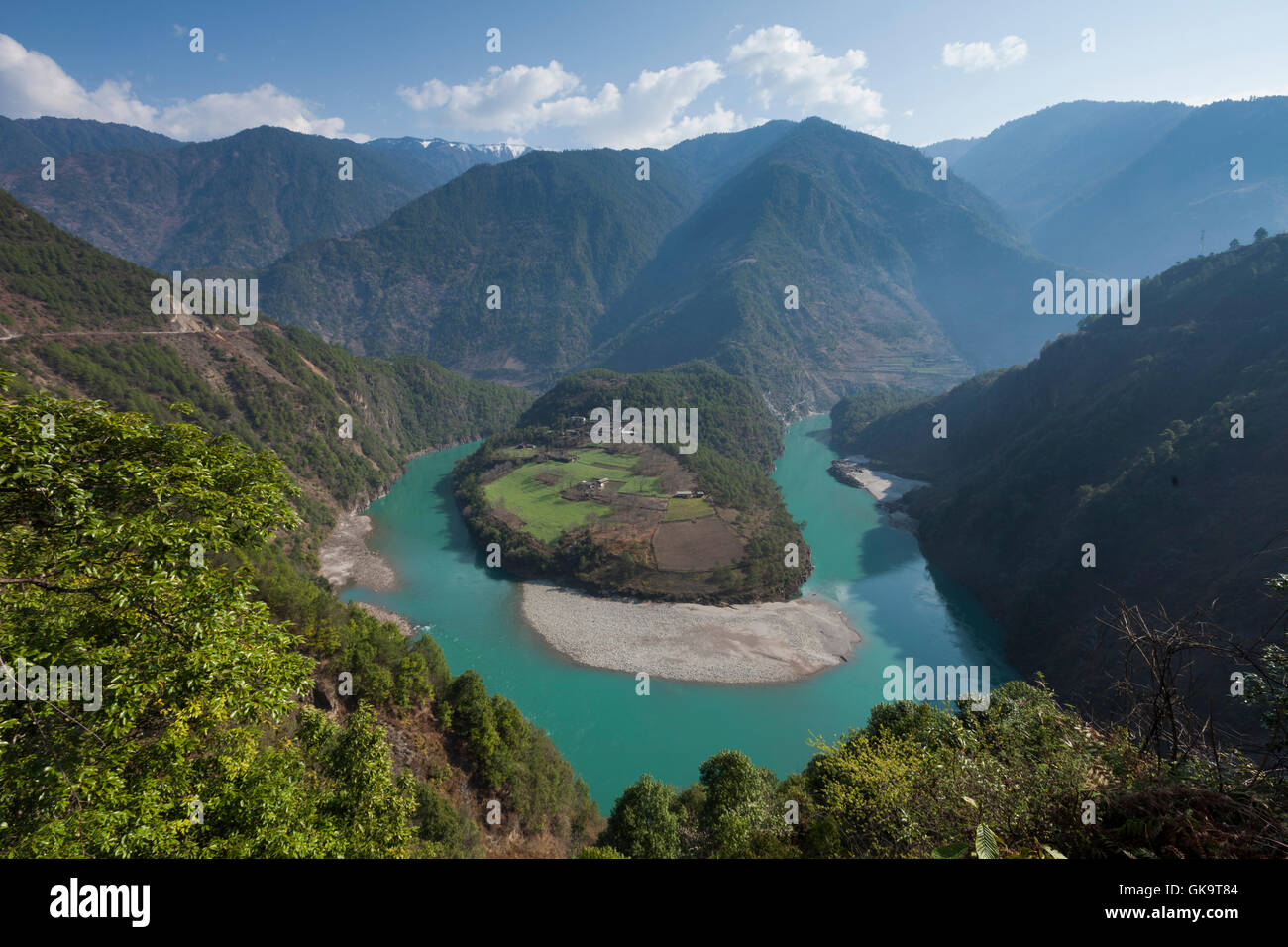 Nu river china hi-res stock photography and images - Alamy