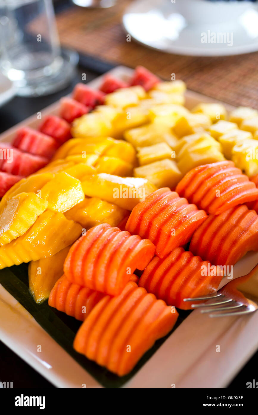 Pile of fruit apples and blueberries hi-res stock photography and ...