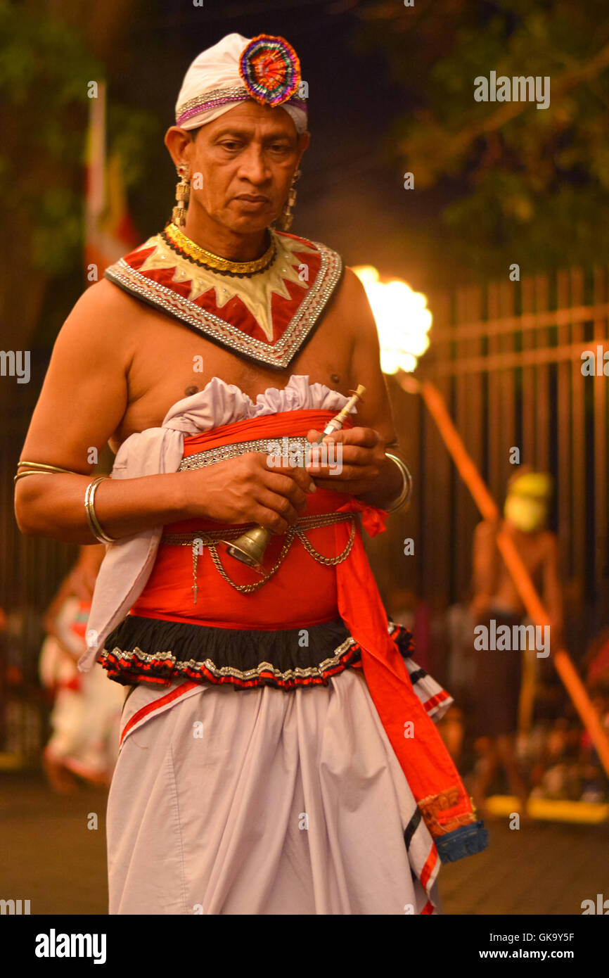 Kandy esala procession hi-res stock photography and images - Alamy