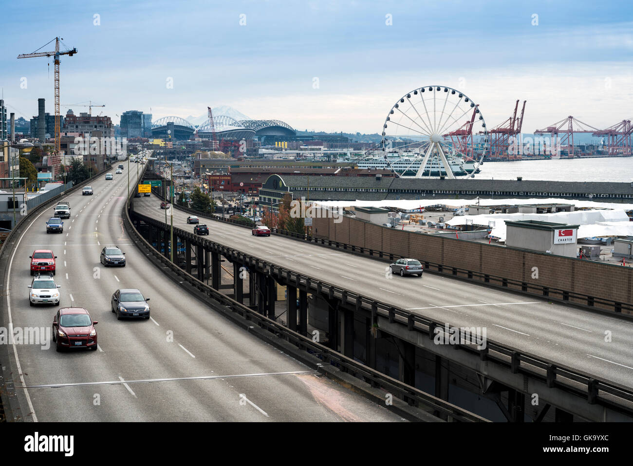 Seattle wa city skyline pike hi-res stock photography and images - Alamy