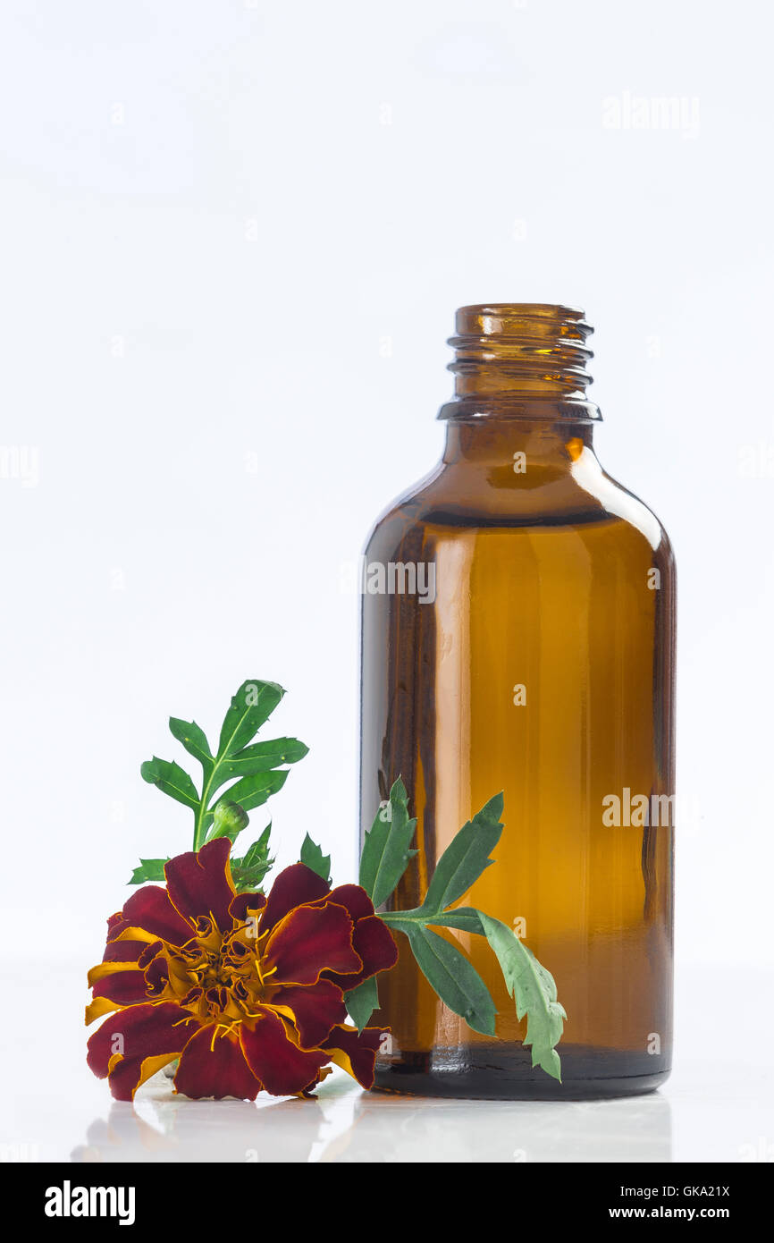 Marigold products hi-res stock photography and images - Alamy