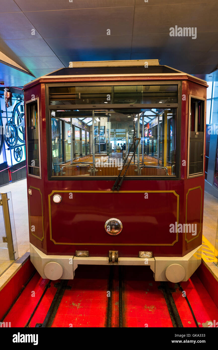 Victoria green peak tram hi-res stock photography and images - Alamy