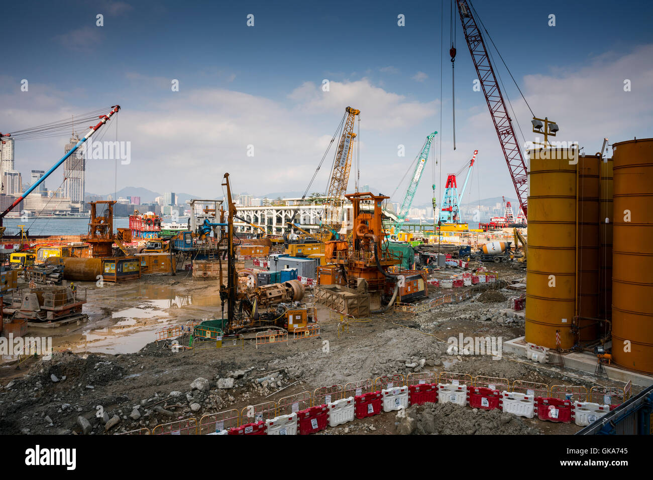 Reclamation operations, Hong Kong Stock Photo - Alamy