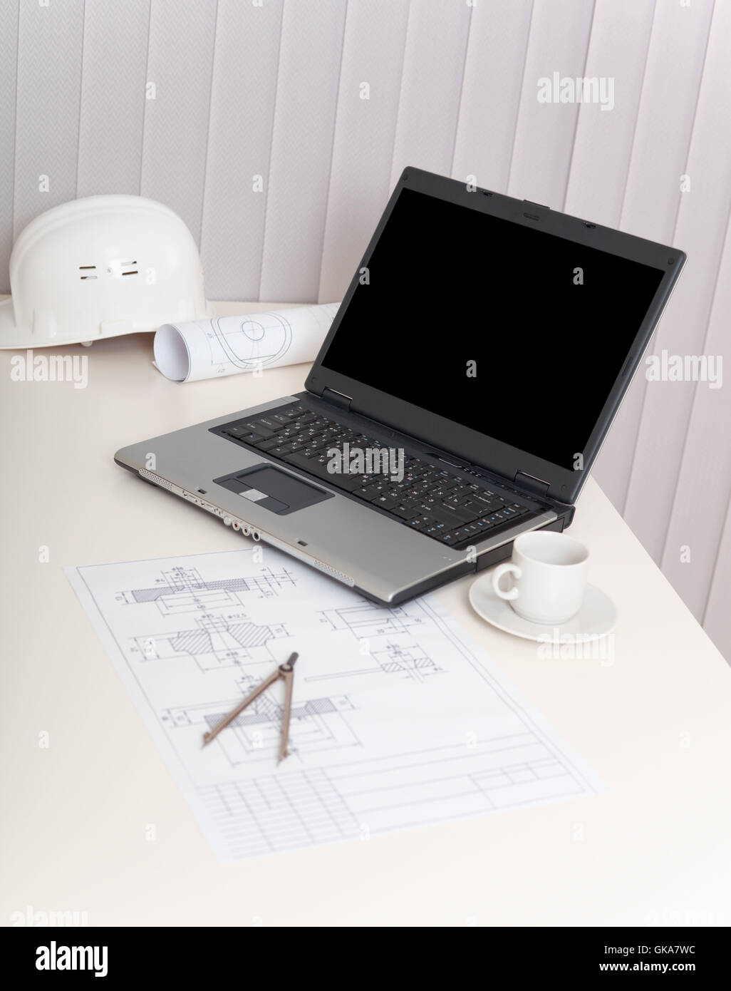 Office objects hi-res stock photography and images - Alamy