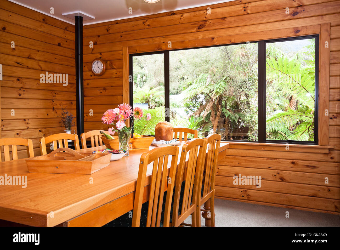 Luxurious hotel dining room hi-res stock photography and images - Alamy