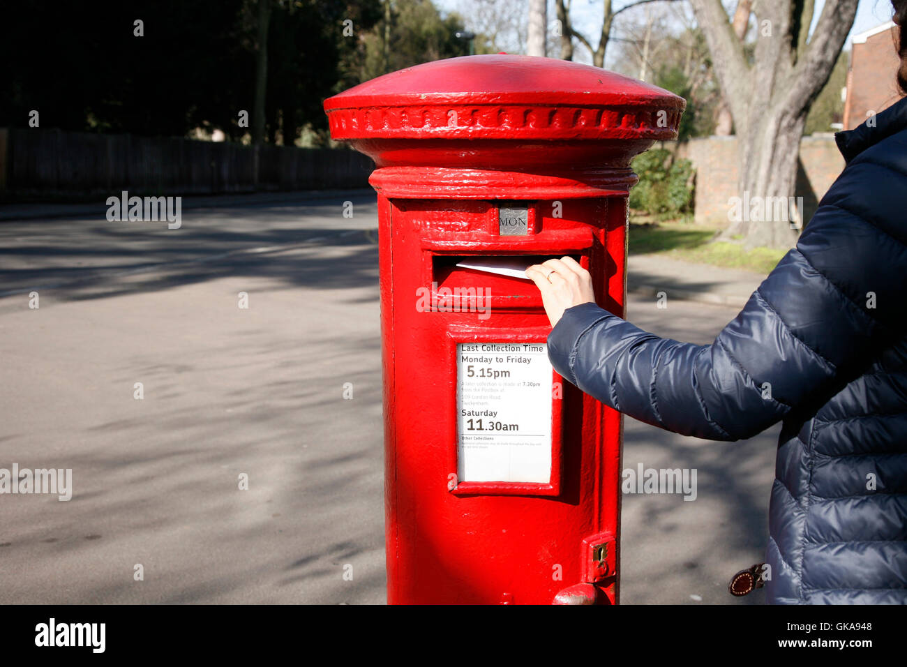 London mailbox hi-res stock photography and images - Alamy