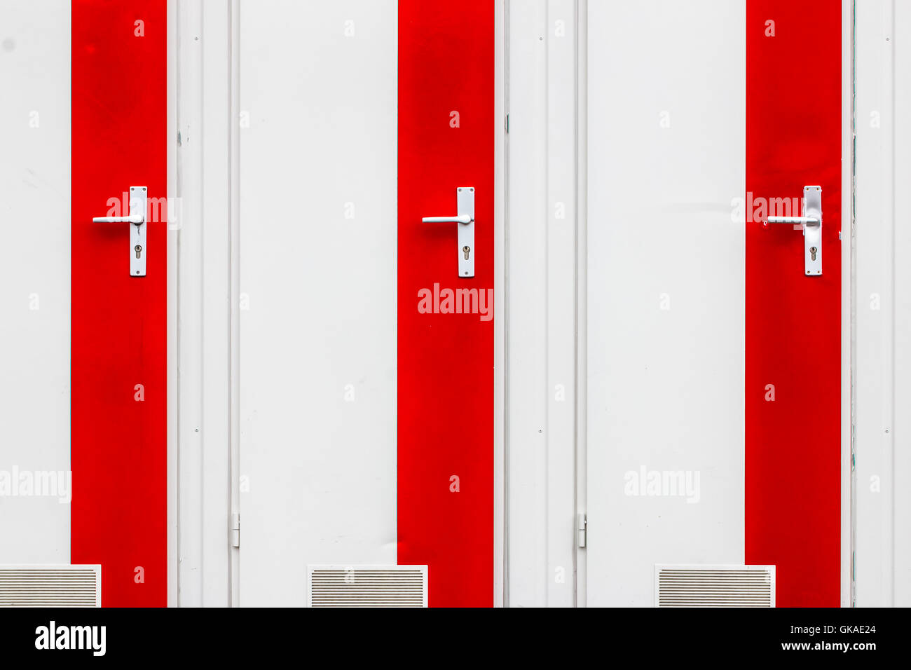 Three red doors hi-res stock photography and images - Alamy