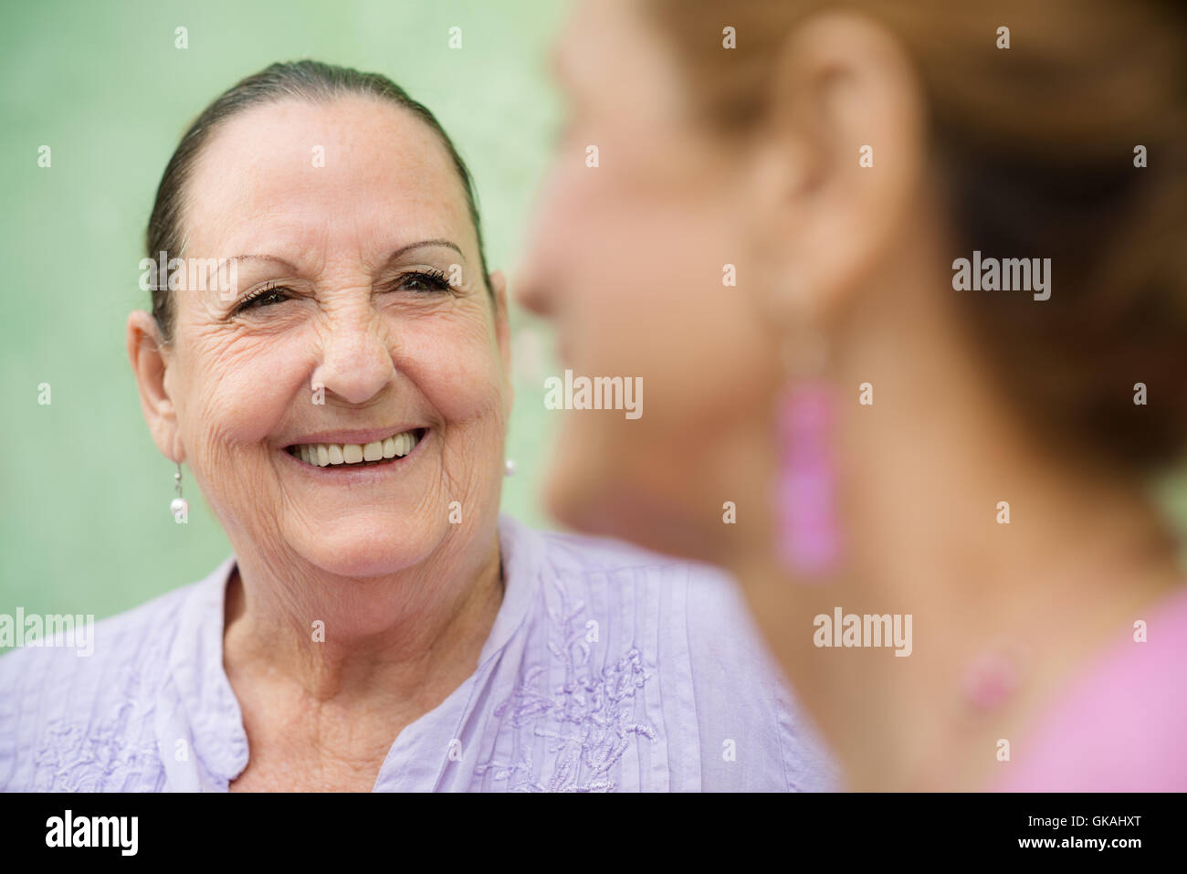 woman talk speaking Stock Photo - Alamy