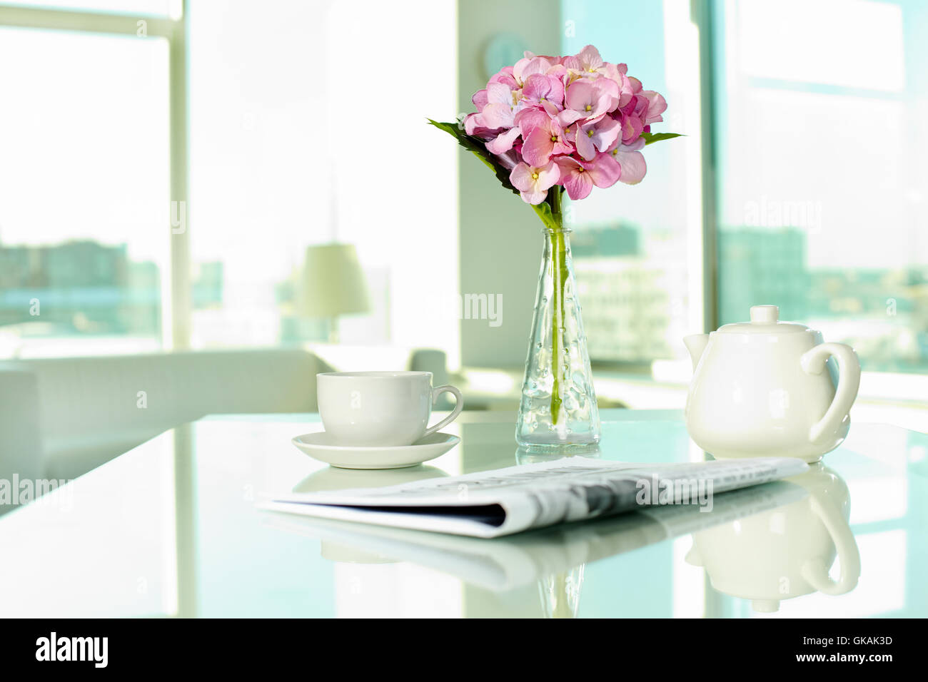 newspaper journal cup Stock Photo - Alamy