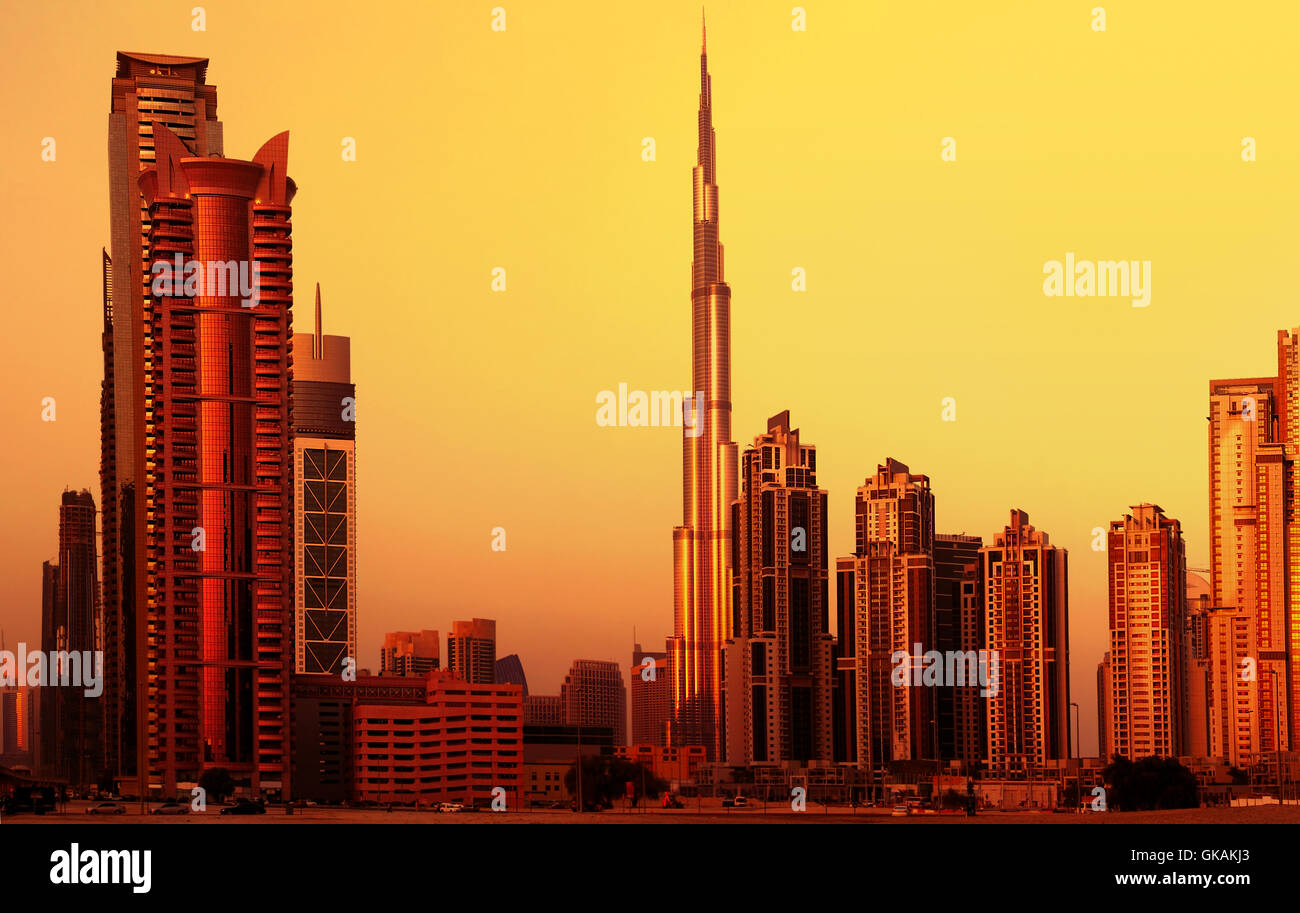 Luxury office tower hi-res stock photography and images - Alamy