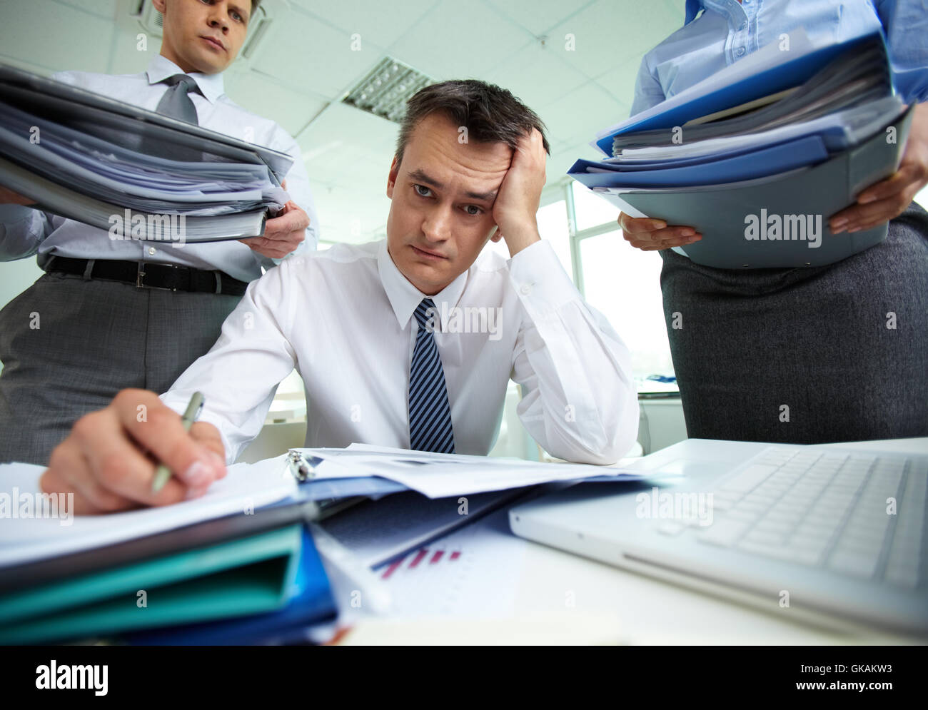 Embarrassed office workers hi-res stock photography and images - Alamy