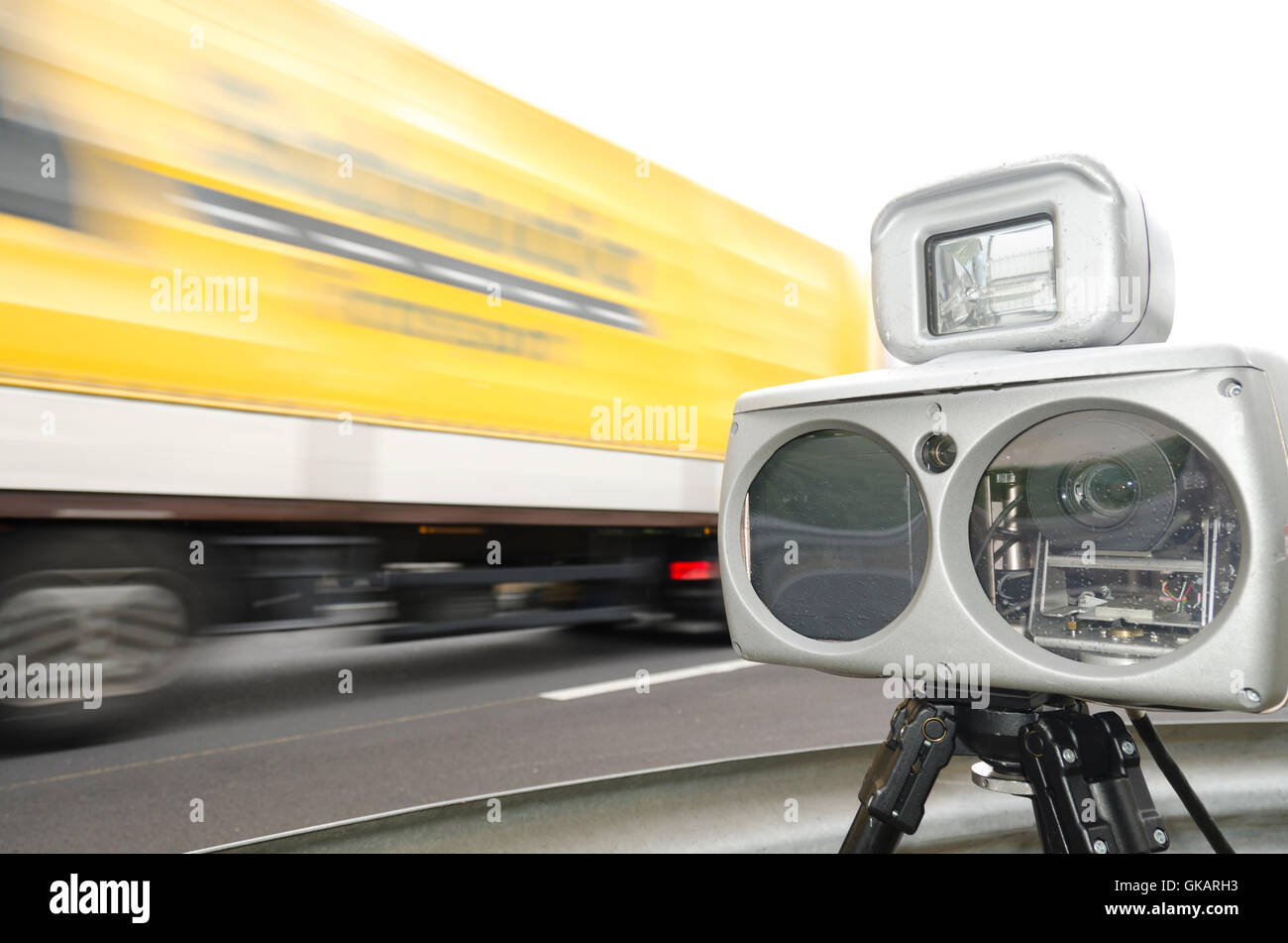radar speed limit police Stock Photo - Alamy