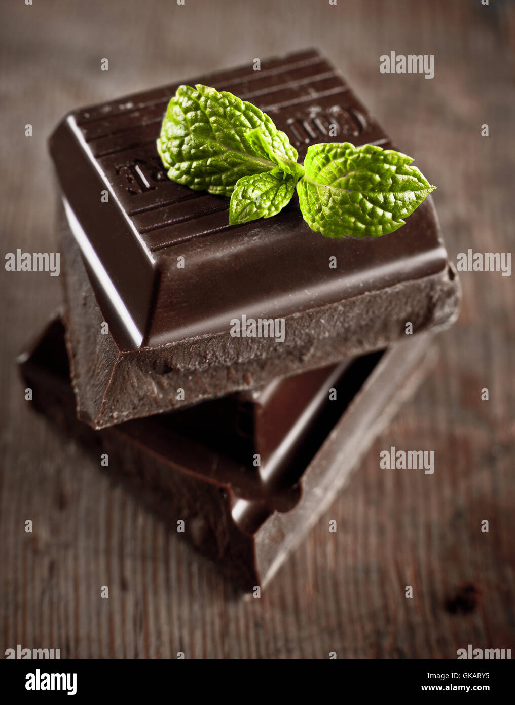 Food tower hi-res stock photography and images - Alamy