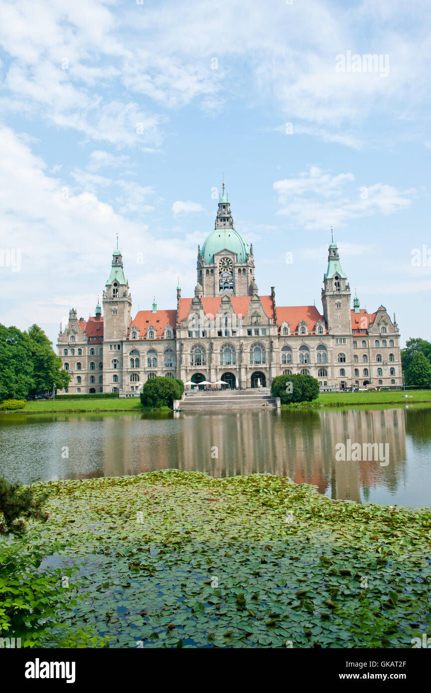 Metropolis attraction hi-res stock photography and images - Alamy