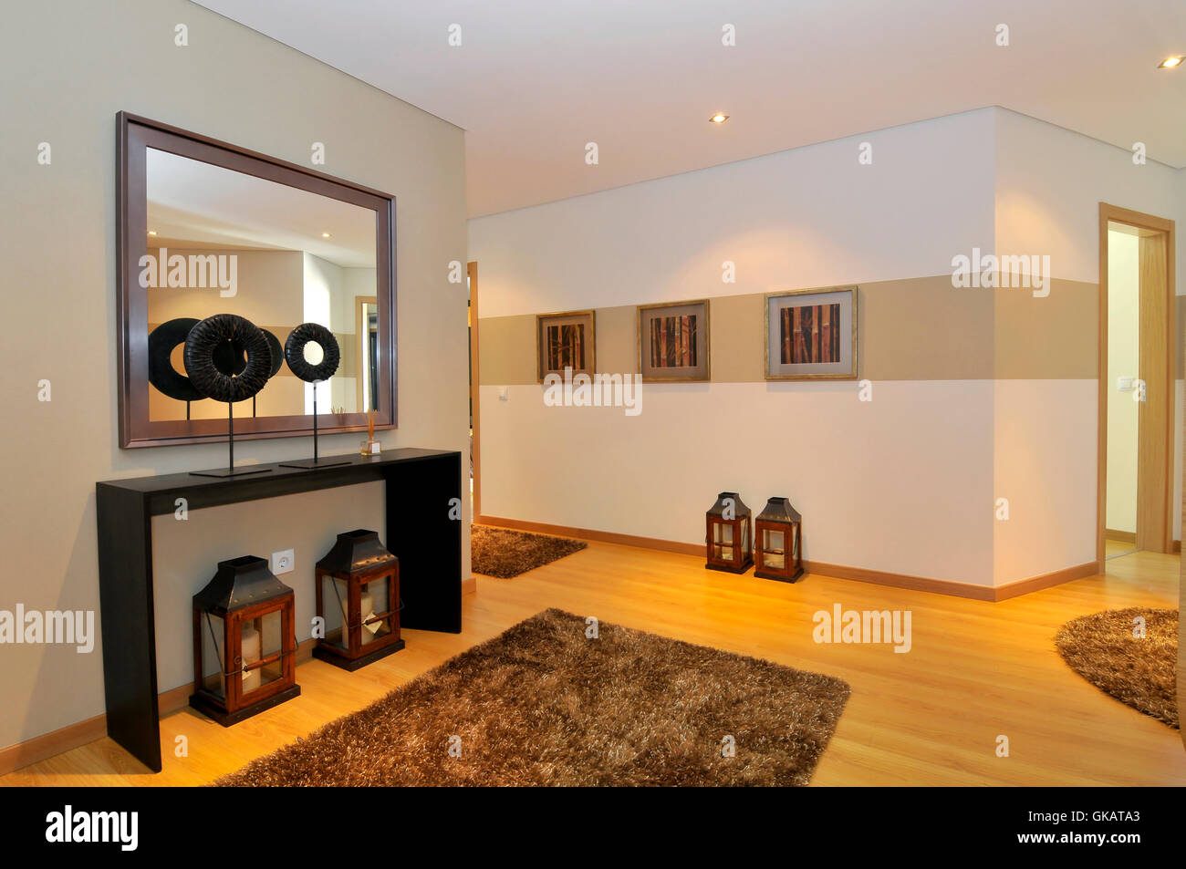 hall house building Stock Photo - Alamy