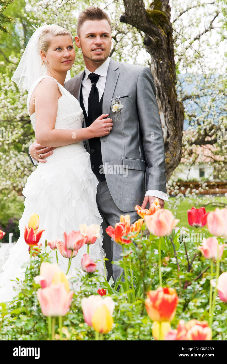bride and groom Stock Photo - Alamy