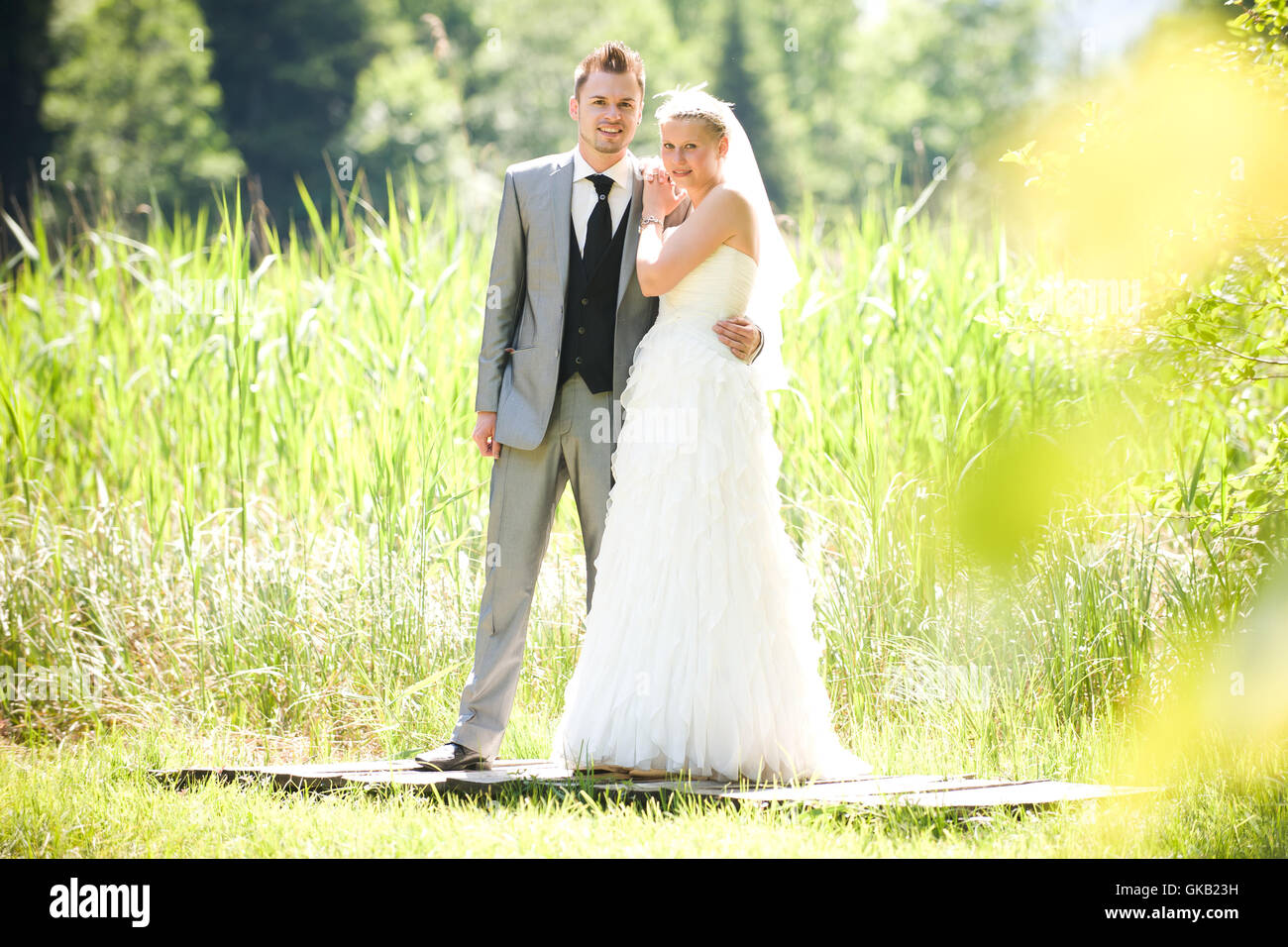 bride and groom Stock Photo - Alamy