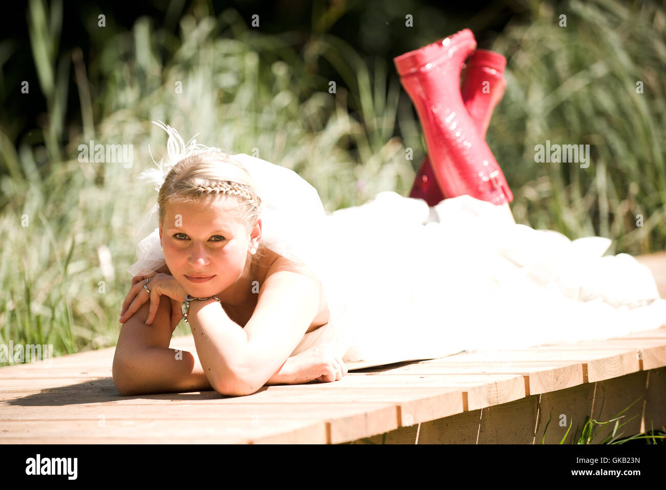 Dirty bride hi-res stock photography and images - Alamy