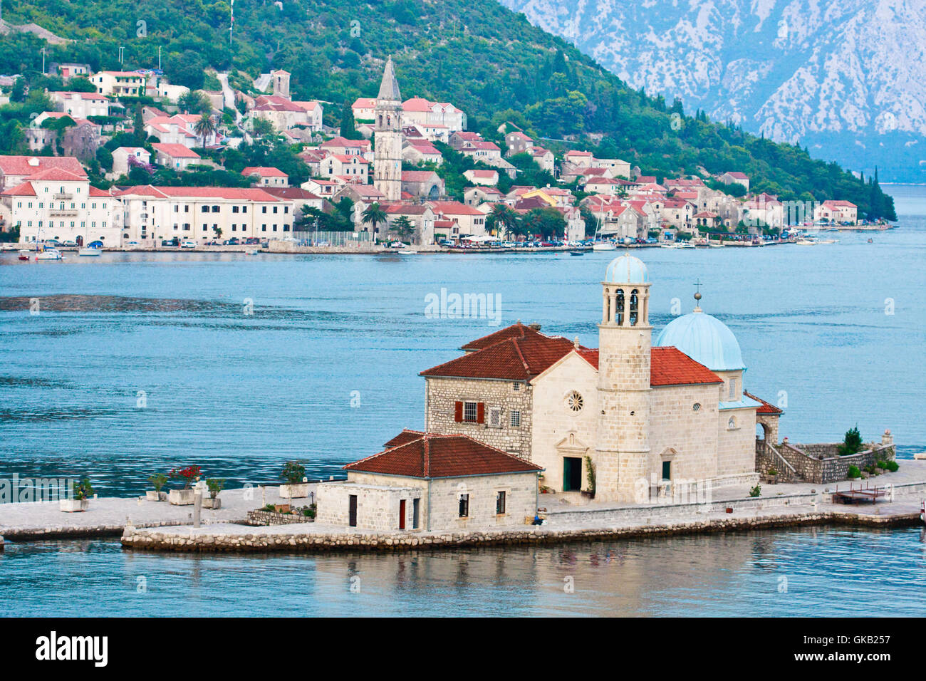 Stone houses church blue hi-res stock photography and images - Alamy