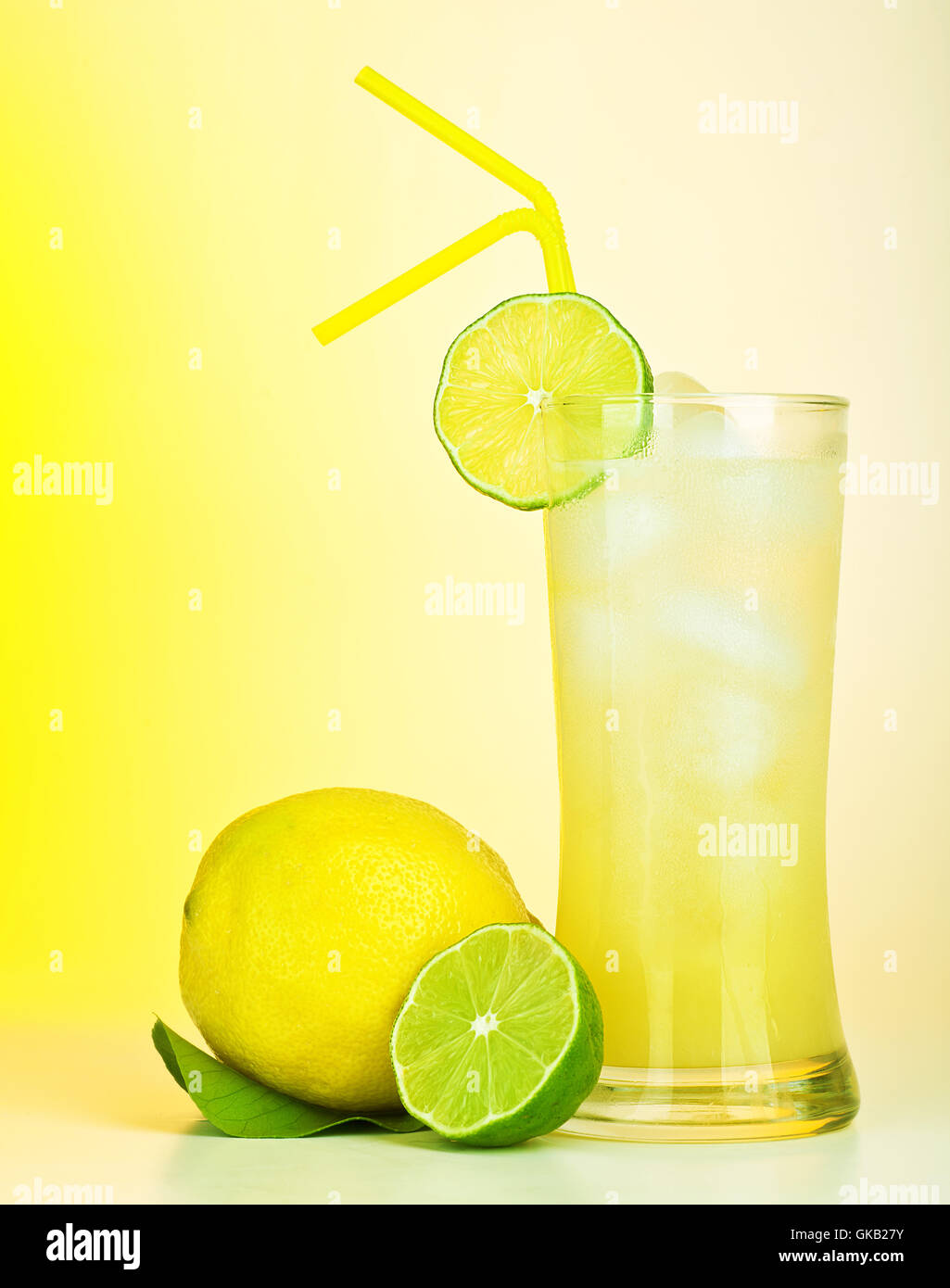 Cold drink drinks beverage fruit fruits juice hi-res stock photography ...