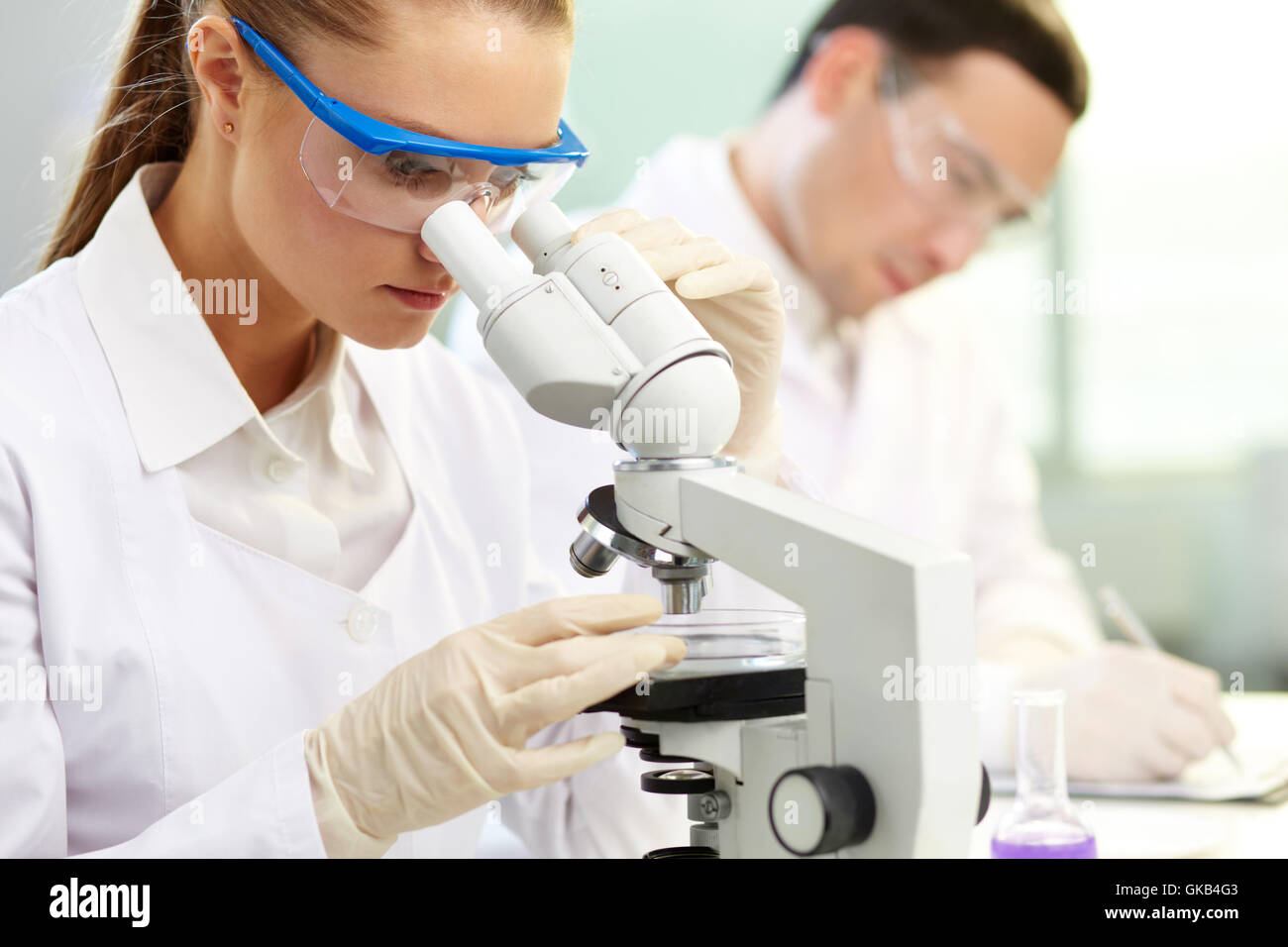 Pretty humans hi-res stock photography and images - Alamy