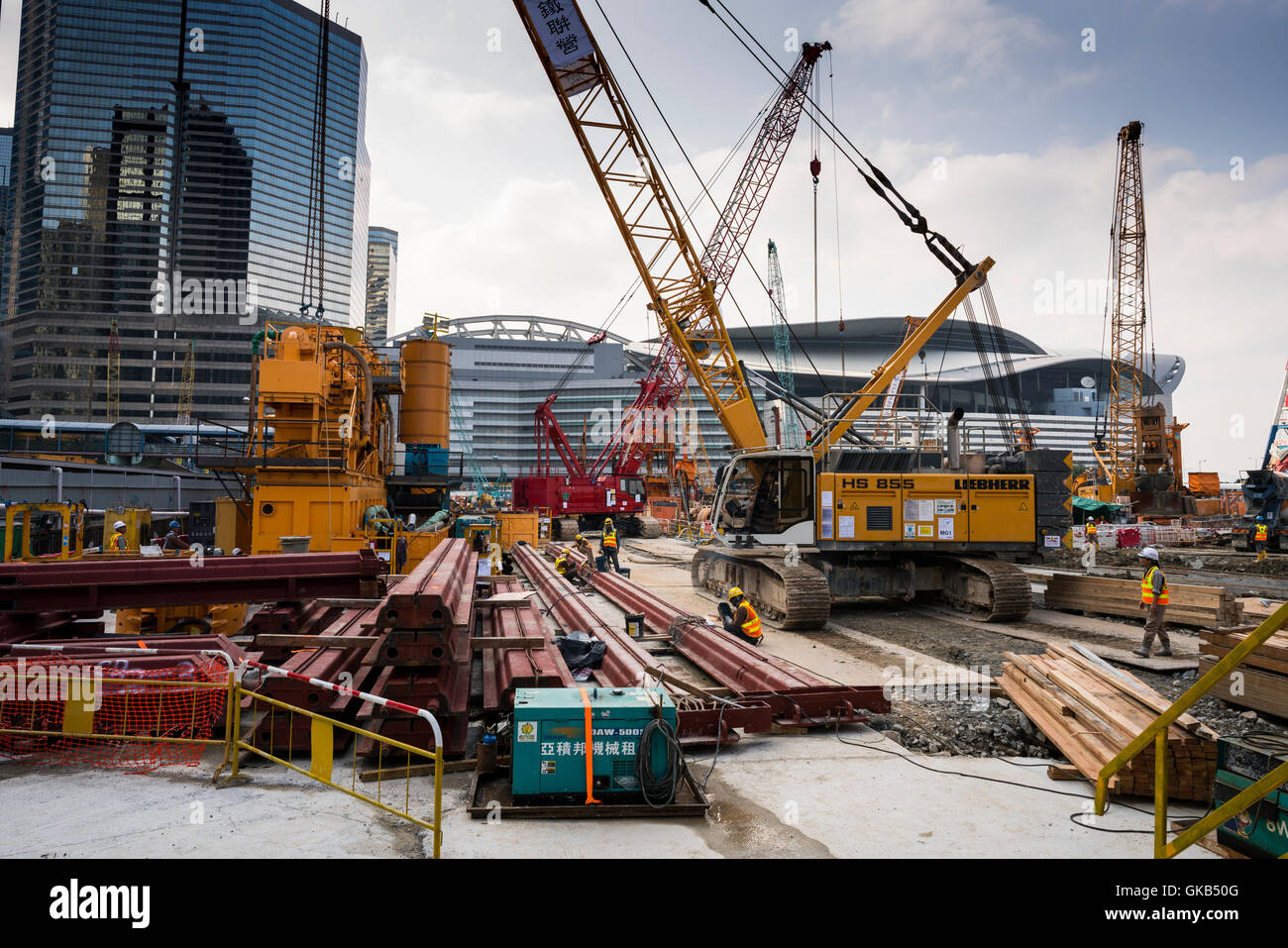 Reclamation operations, Hong Kong Stock Photo - Alamy