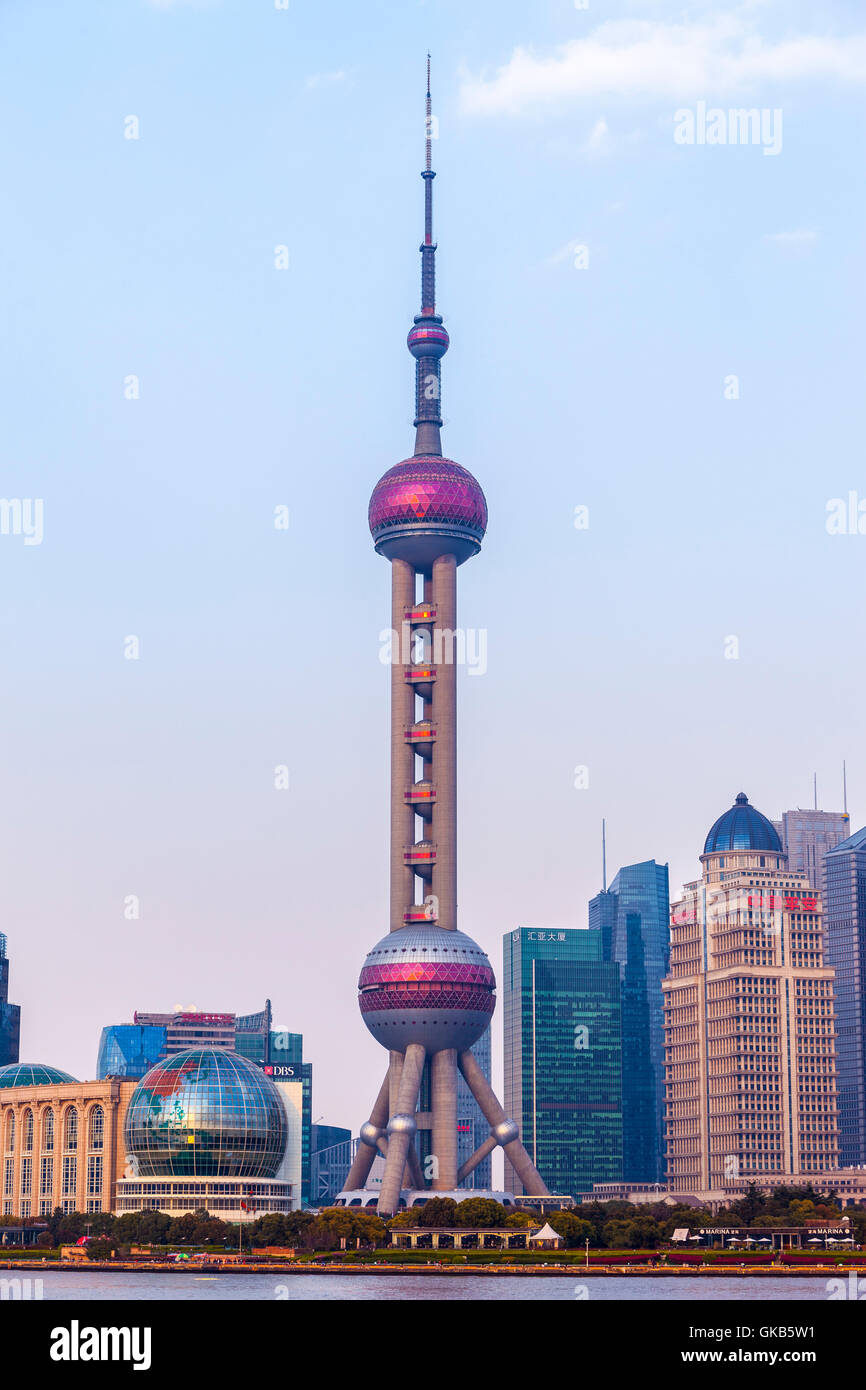 Asias tallest tower hi-res stock photography and images - Alamy