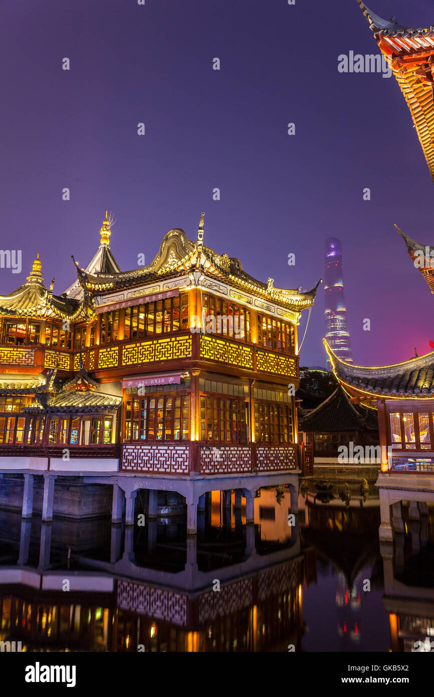 Shanghai past present hi-res stock photography and images - Alamy