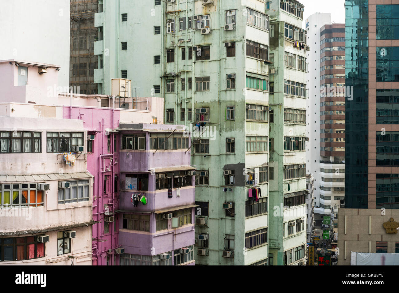 Hong Kong crowded housing Stock Photo - Alamy