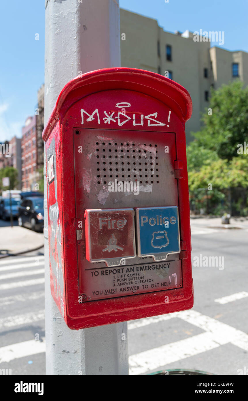 Fire call point hi-res stock photography and images - Alamy