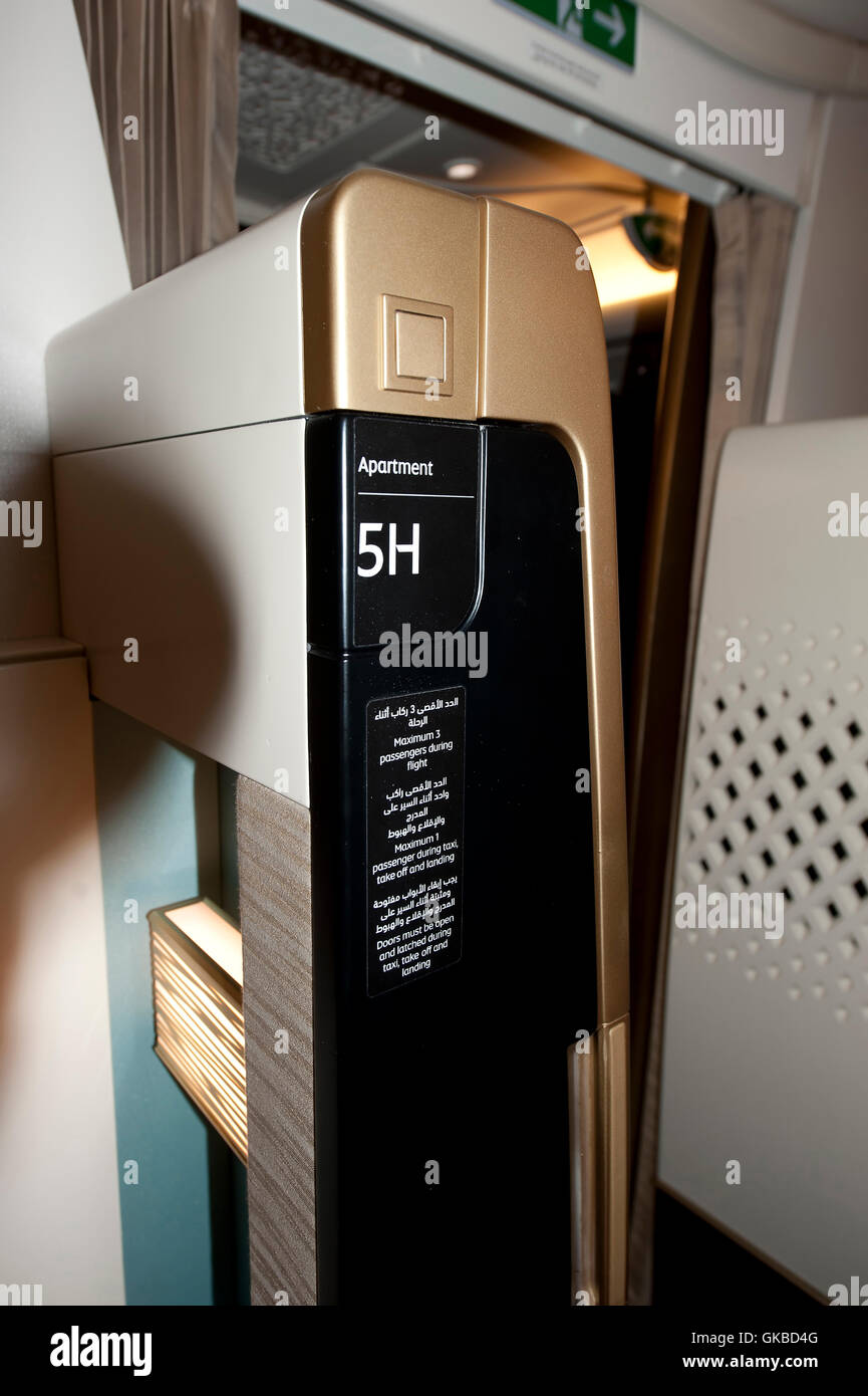 Etihad airways first class hi-res stock photography and images - Alamy