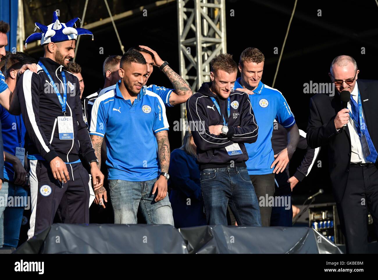 Huth premier league trophy hi-res stock photography and images - Alamy