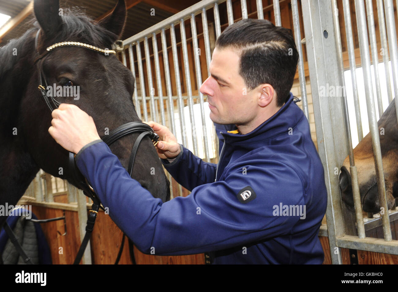 German actors Nora Huetz and Tobias Licht at the equestrian farm ...