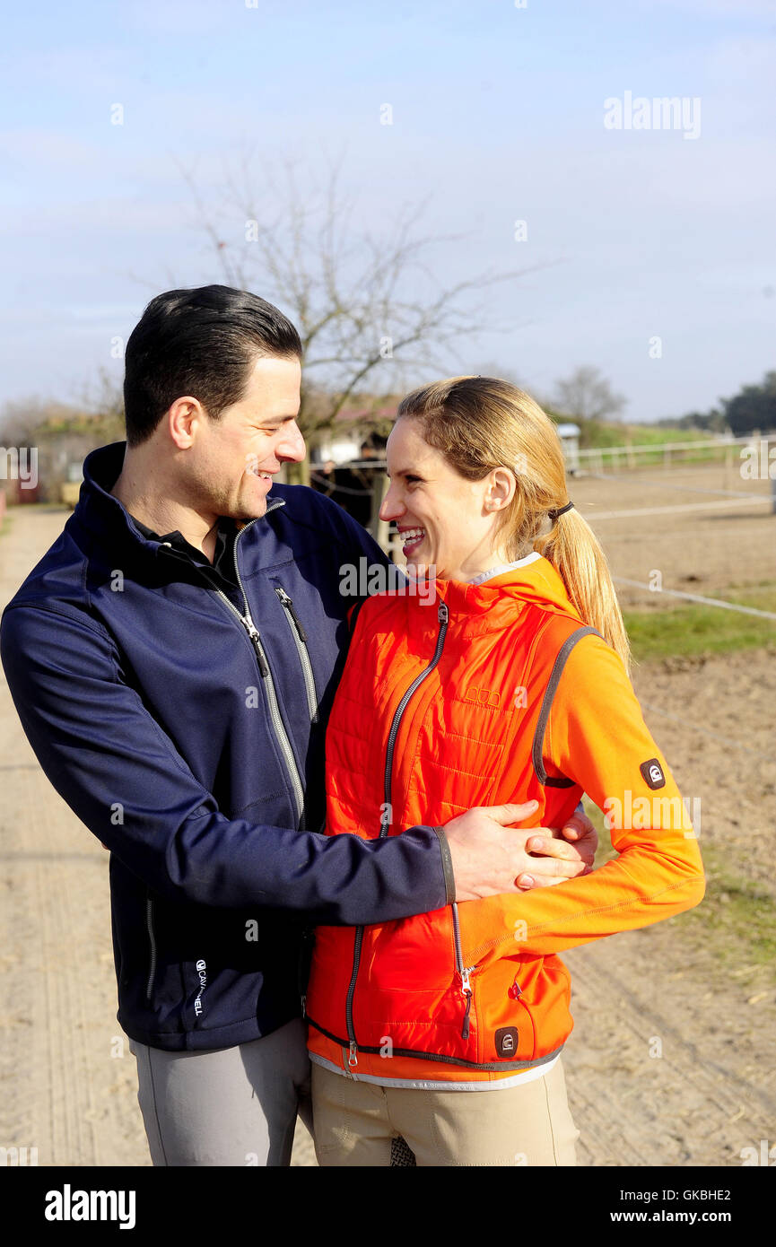 German actors Nora Huetz and Tobias Licht at the equestrian farm ...