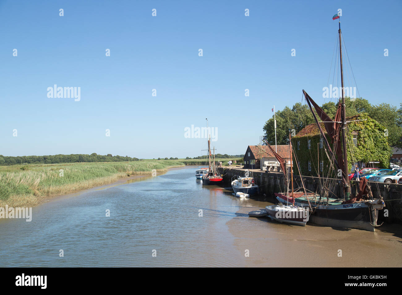 Snape in summer hi-res stock photography and images - Alamy