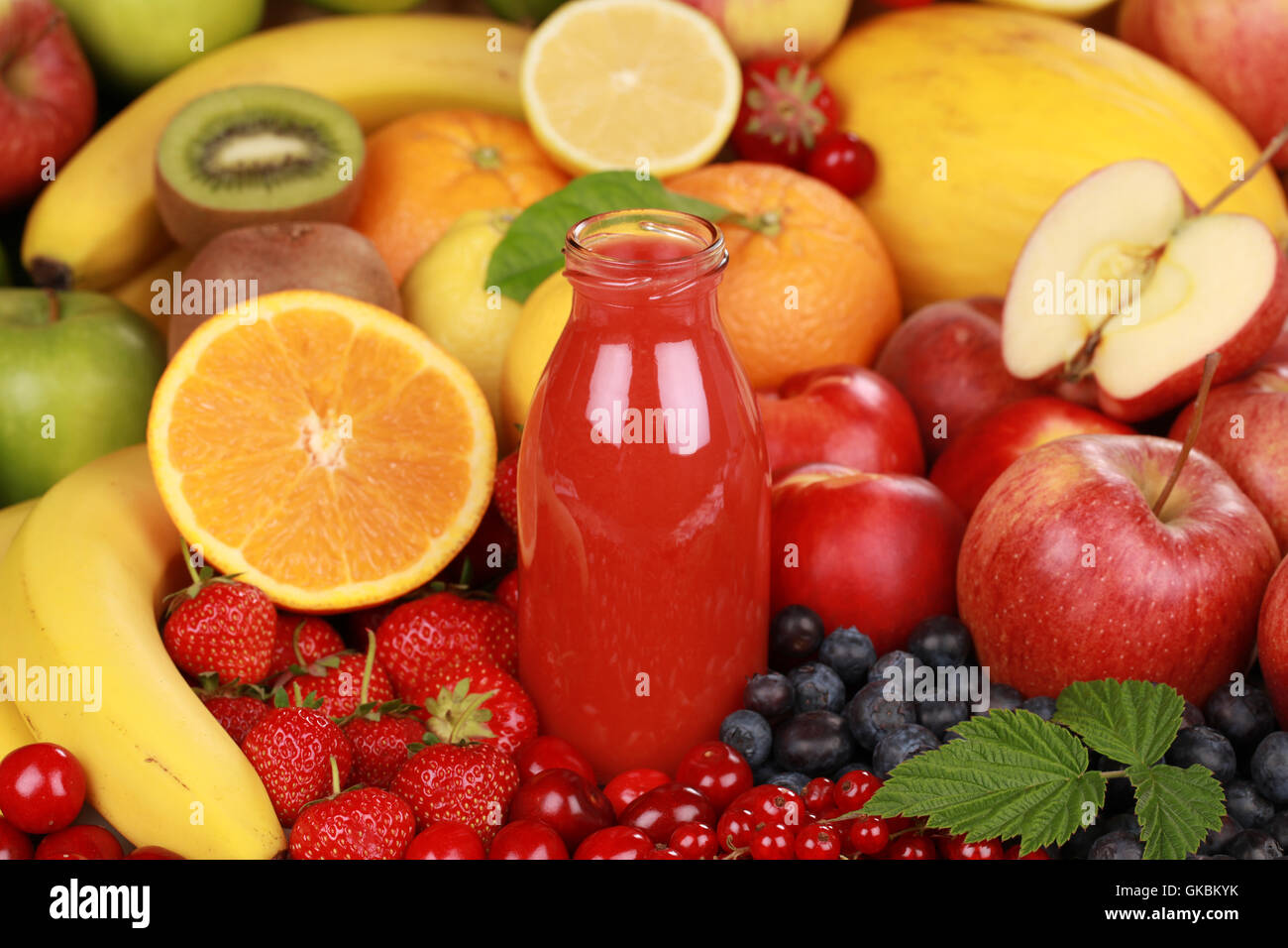 Blood red berries hi-res stock photography and images - Alamy