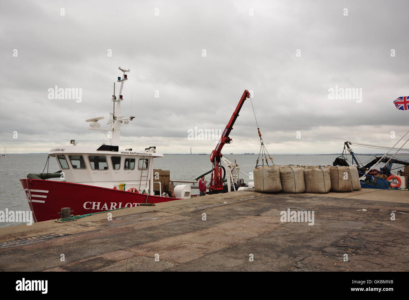 Cockle fishing boat leigh on sea hi-res stock photography and images ...