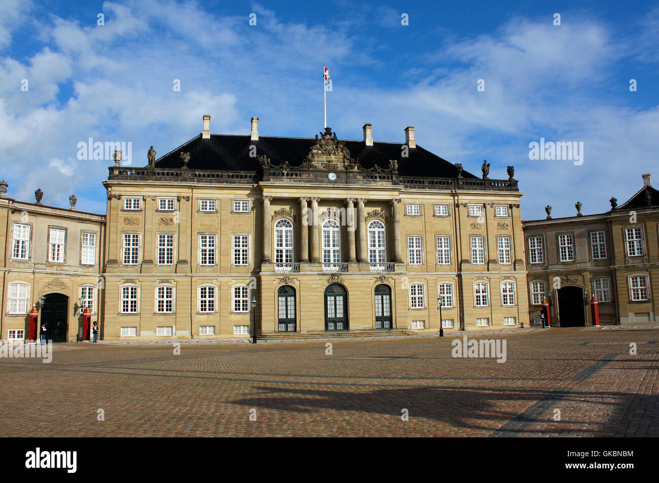 Amalienborg palais hi-res stock photography and images - Alamy