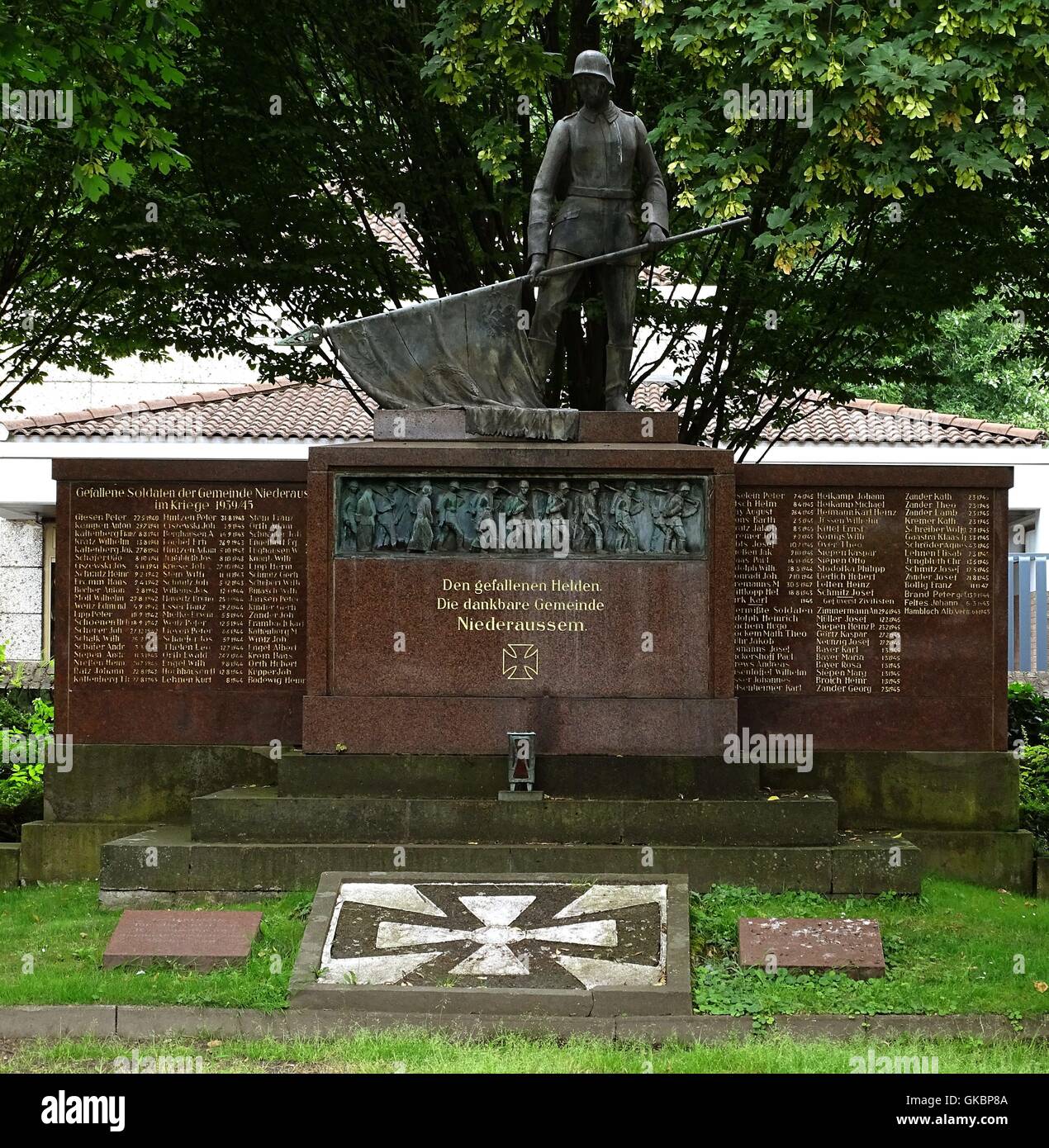 Memorial Monument of dead german Soldiers World War second in ...