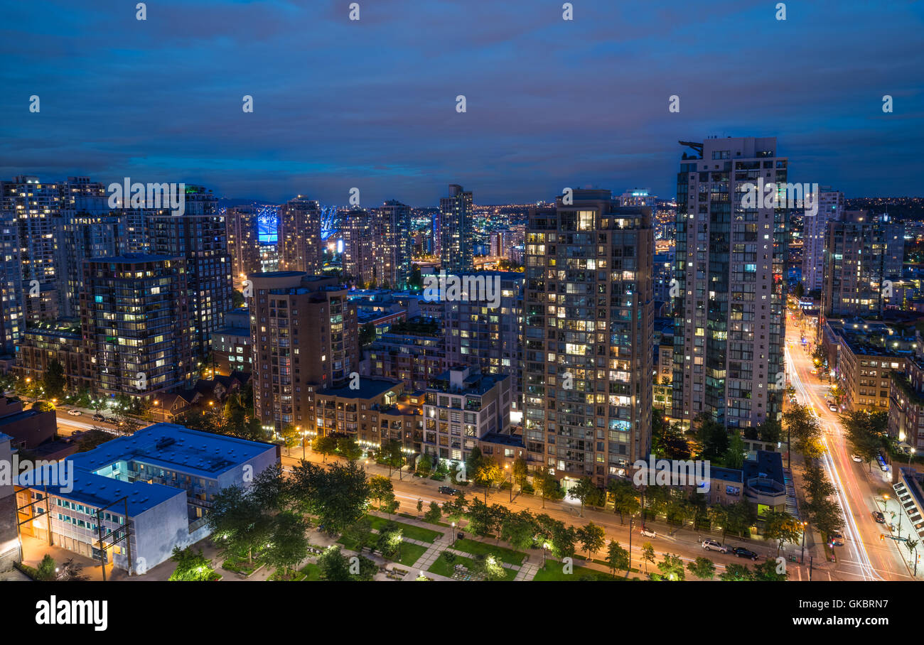 City at night Stock Photo - Alamy