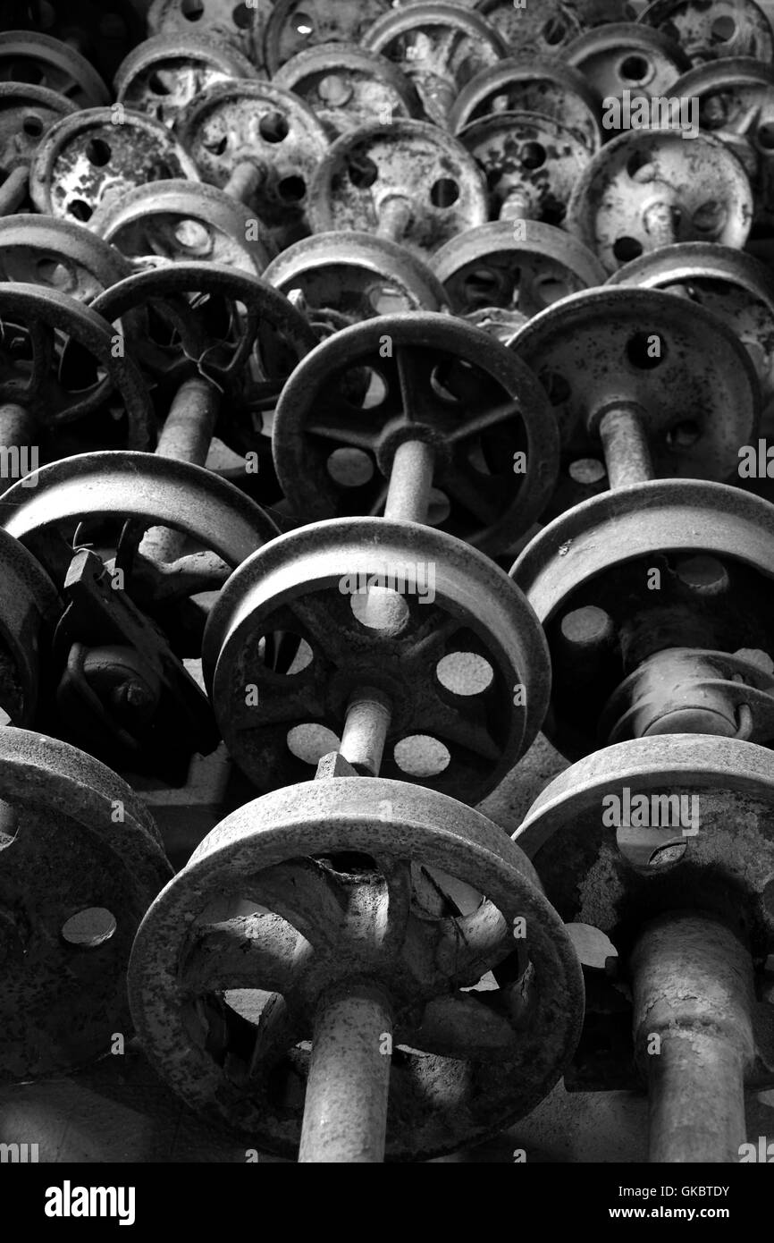 Train wheels hi-res stock photography and images - Alamy