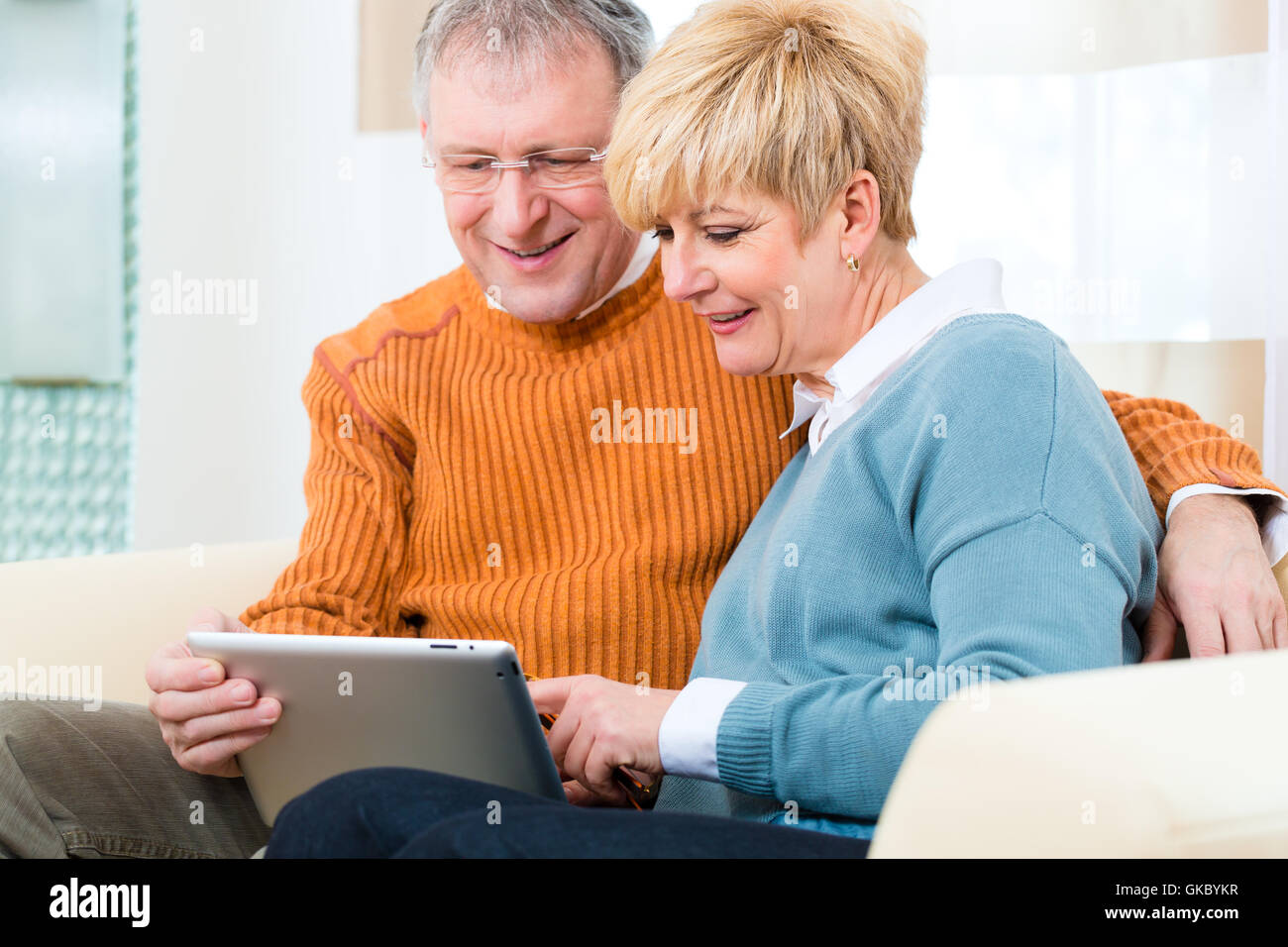 Granny computer hi-res stock photography and images - Alamy