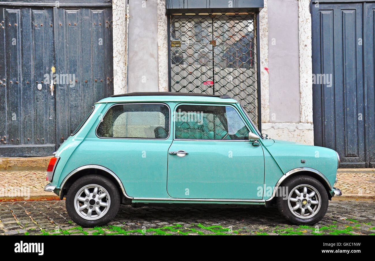 Bmc mini car hi-res stock photography and images - Alamy
