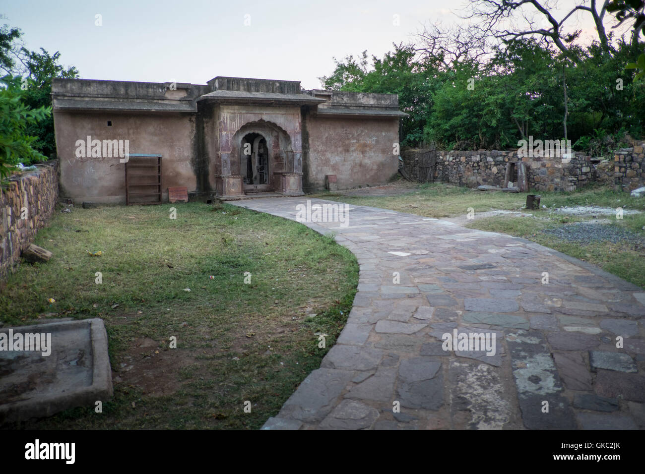 India arch 10th century hi-res stock photography and images - Alamy