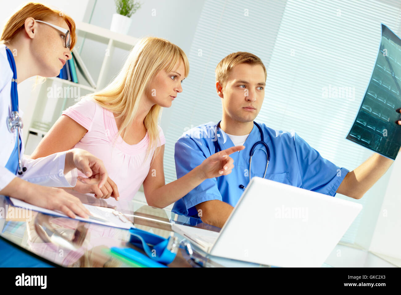 Medical female doctor study xray hi-res stock photography and images ...