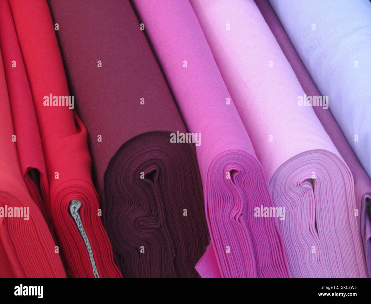 Shaping fabrics hi-res stock photography and images - Alamy