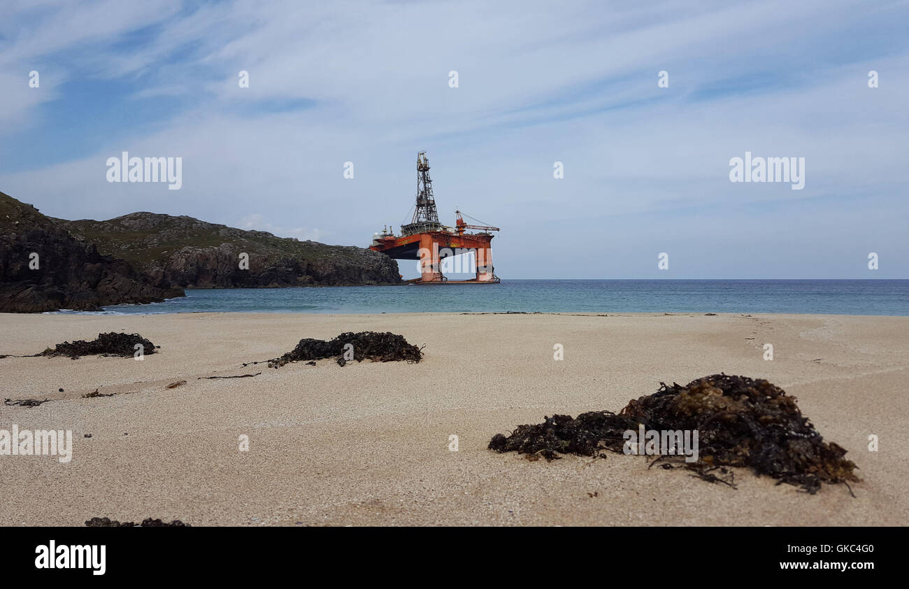 The Transocean Winner drilling rig which ran aground on the beach of ...