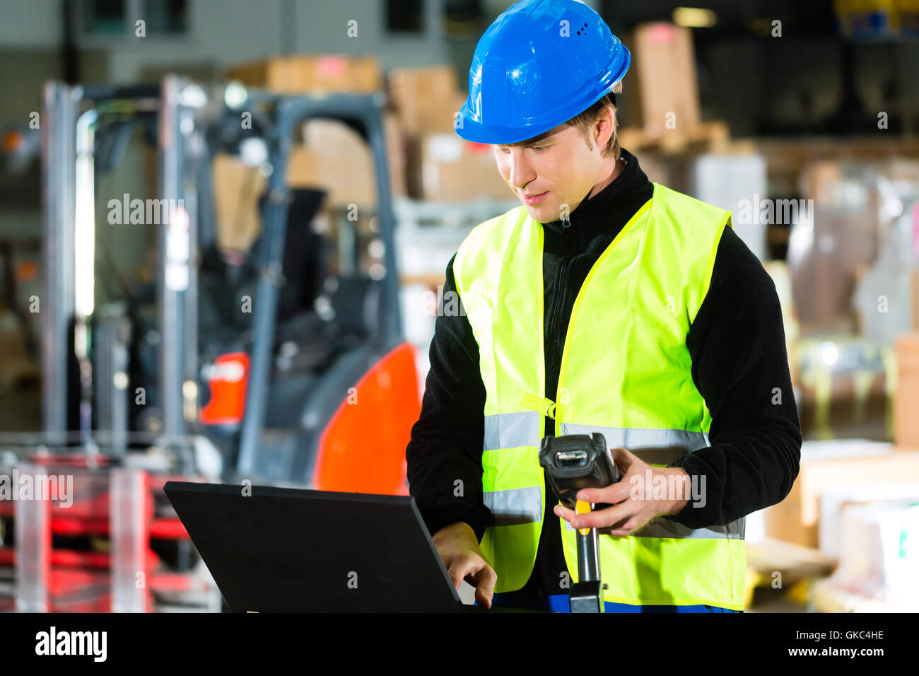 Truck scanner hi-res stock photography and images - Alamy