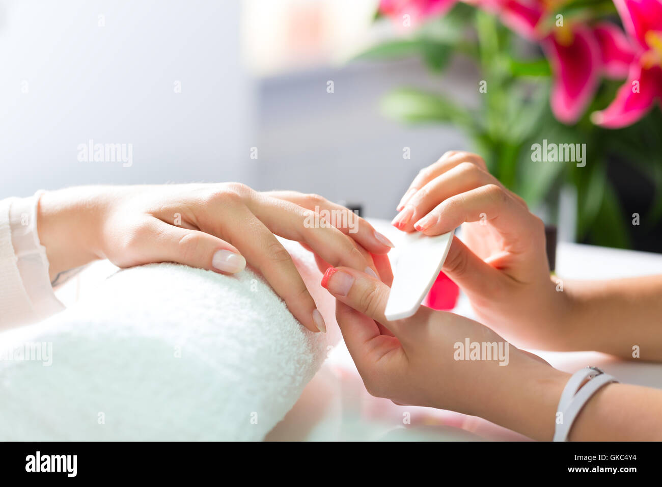 Beautiful manicures hi-res stock photography and images - Alamy
