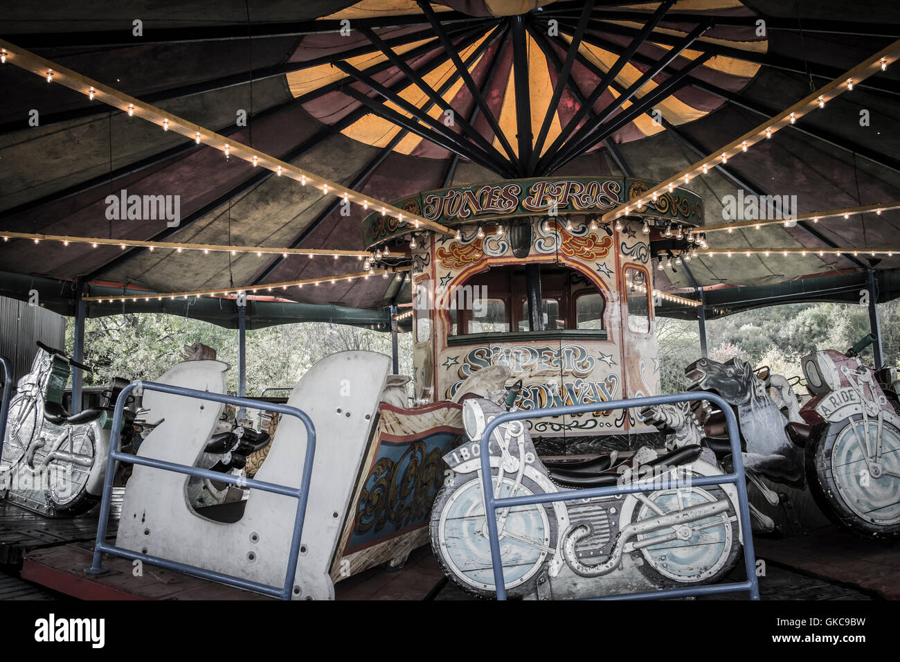Fairground ride empty hi-res stock photography and images - Alamy